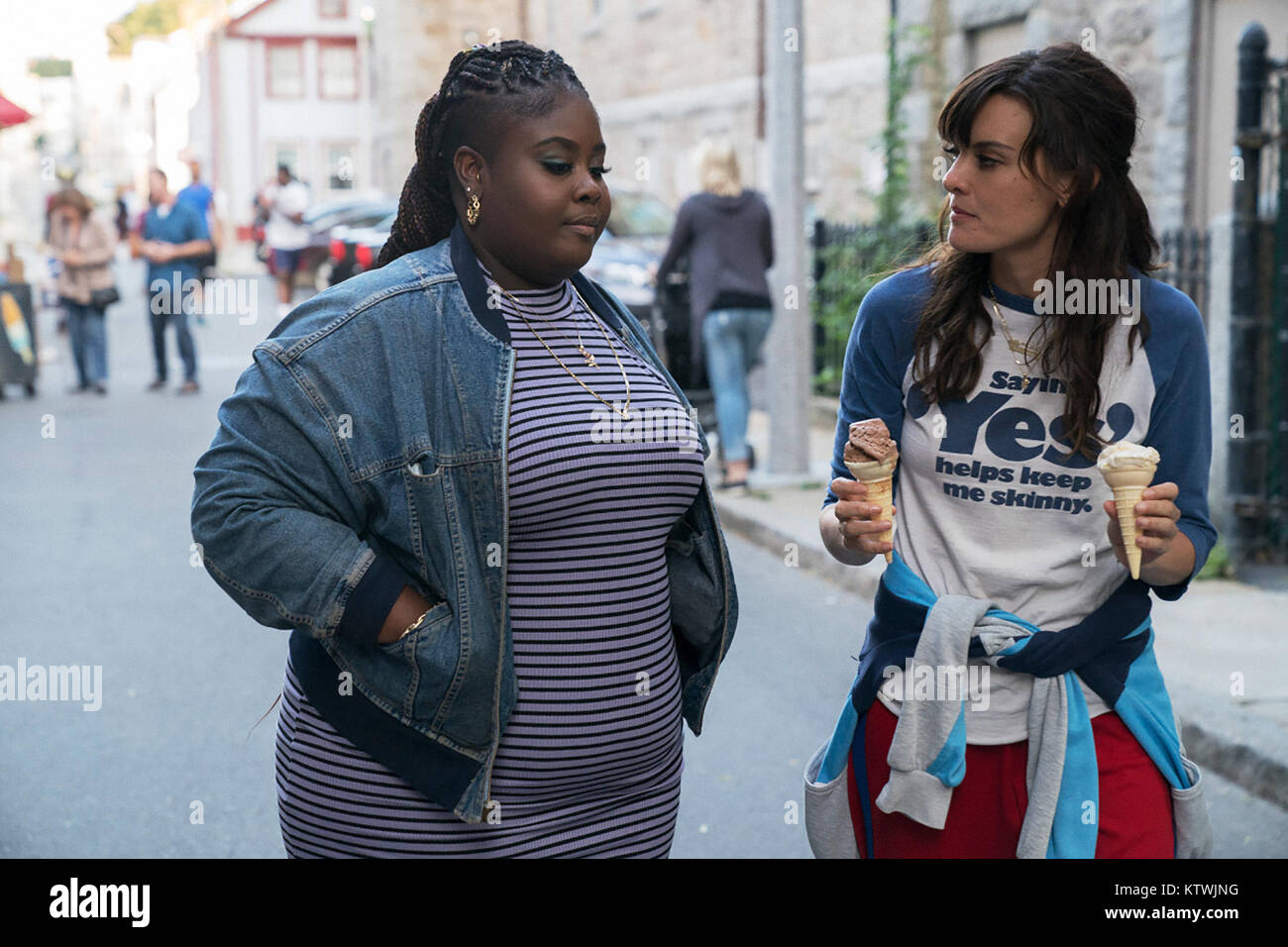 Smilf From Left Raven Goodwin Frankie Shaw Deep Dish Pizza And A