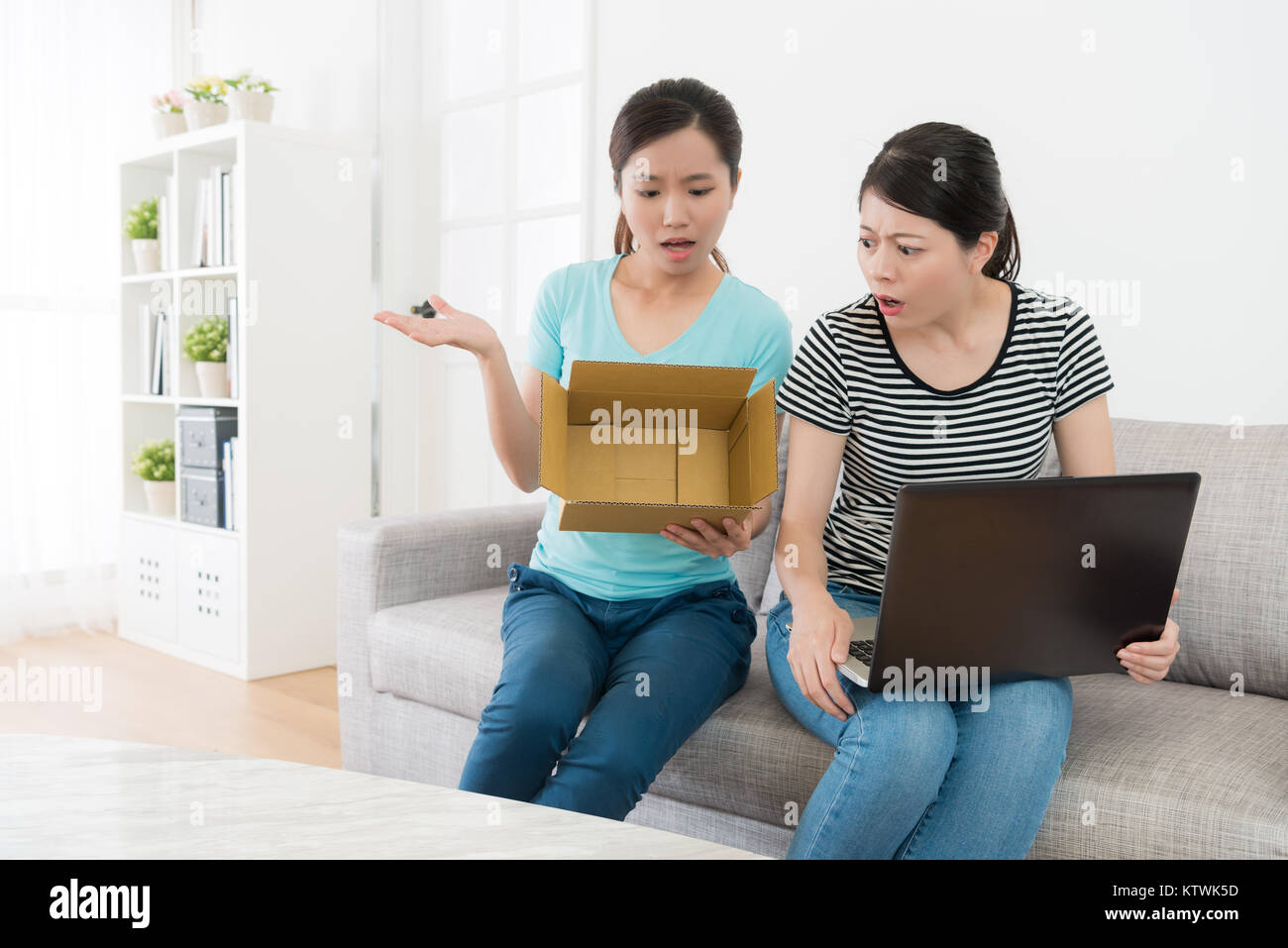 Empty parcel hi-res stock photography and images - Alamy