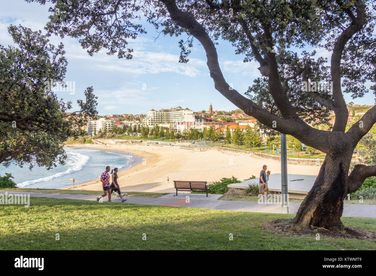 South coogee beach hi-res stock photography and images - Alamy