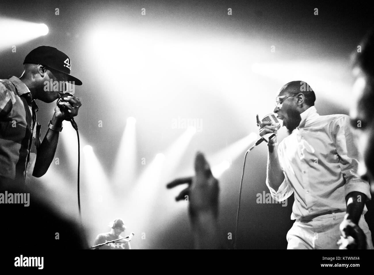 American rappers duo concert hi-res stock photography and images - Alamy