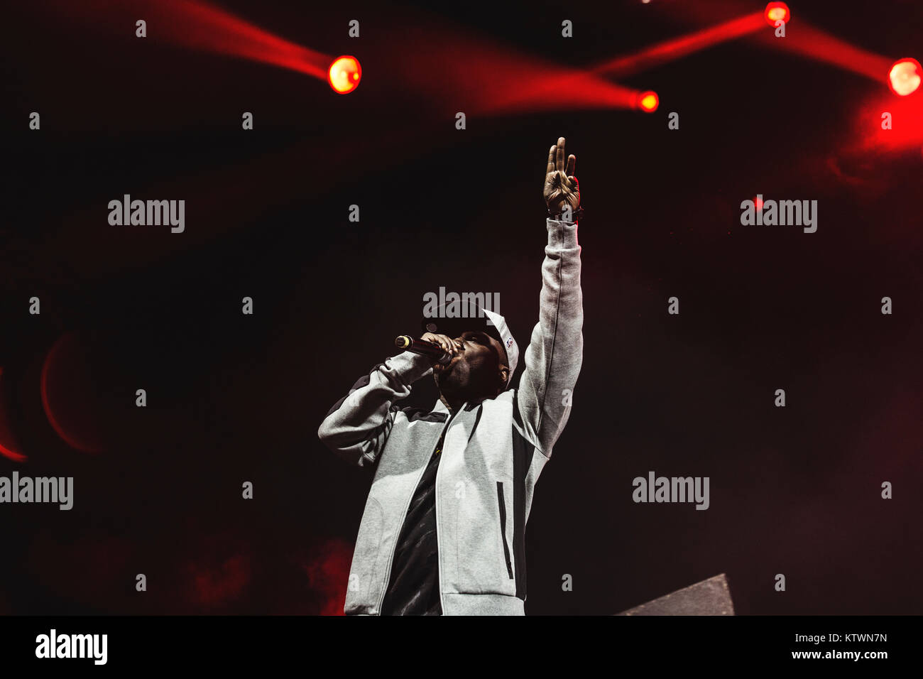 Mobb deep hi-res stock photography and images - Alamy