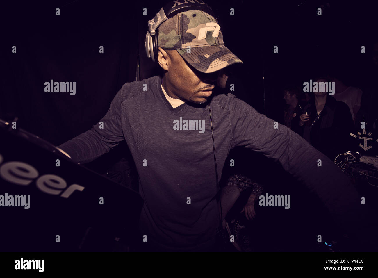 The legendary American producer and dj Robert Hood is concidered as one ...