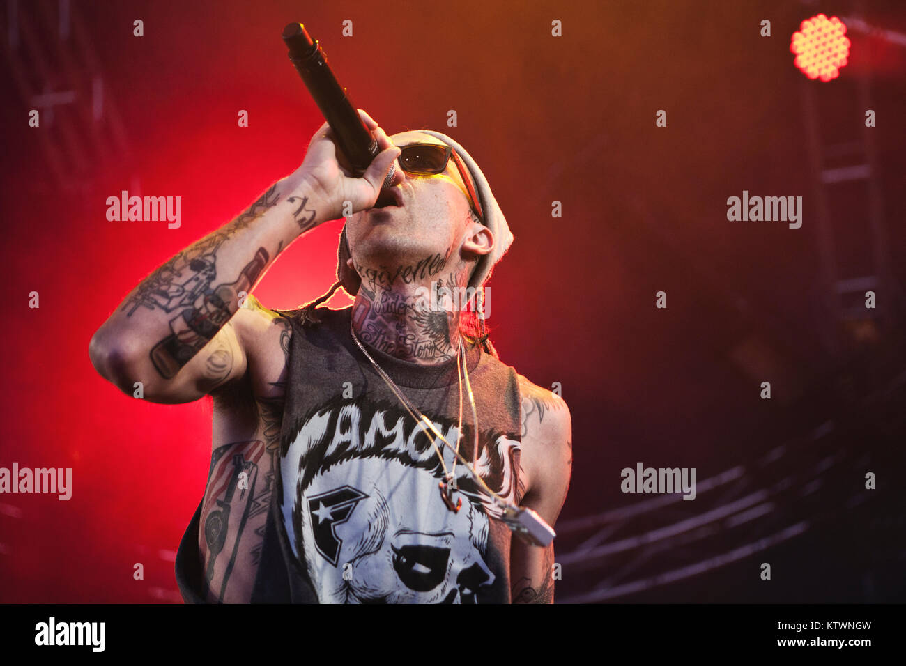 Michael wayne atha yelawolf hi-res stock photography and images - Alamy