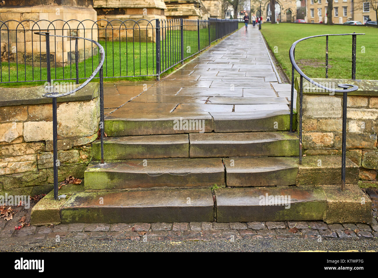 Worn stone steps at Lincoln Cathedral Stock Photo - Alamy