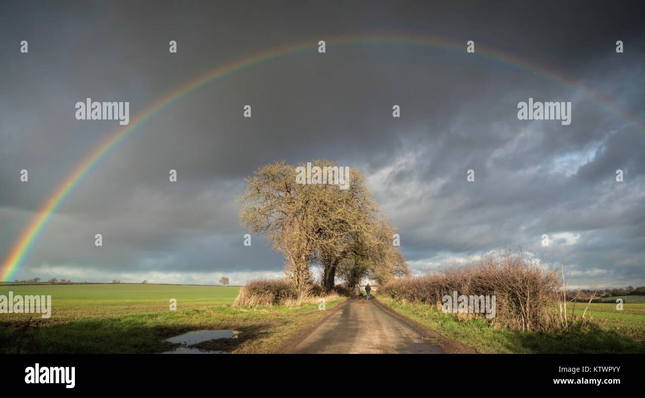 Pot of gold winter sun hi-res stock photography and images - Alamy
