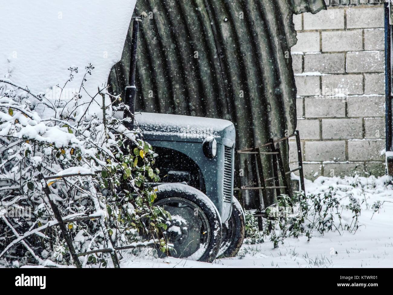 Rural Snow Scenes Stock Photo - Alamy