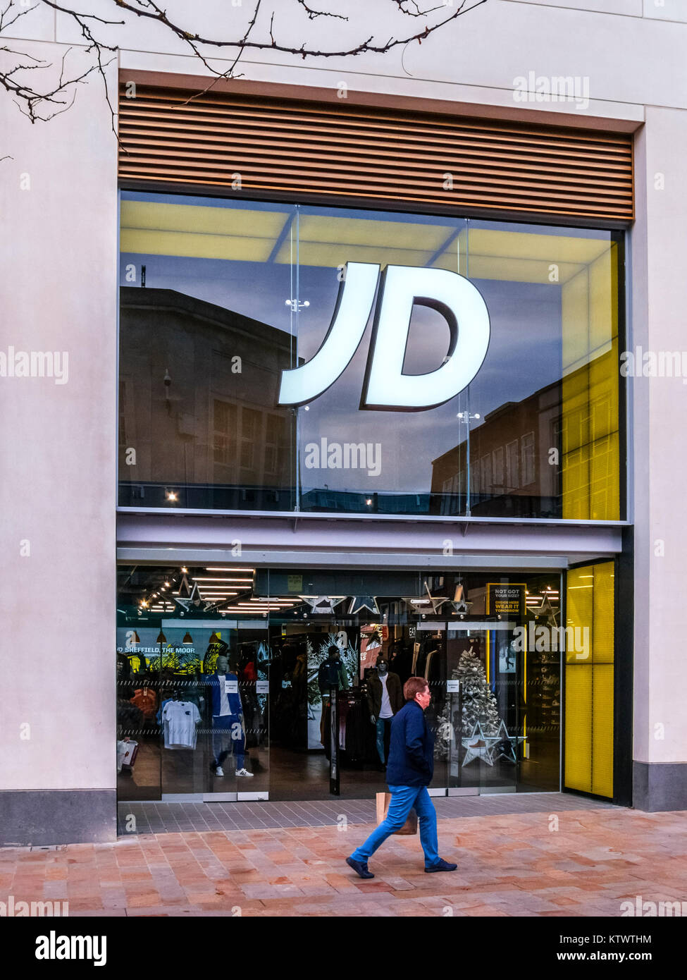 Jd sports shop hi-res stock photography and images - Alamy