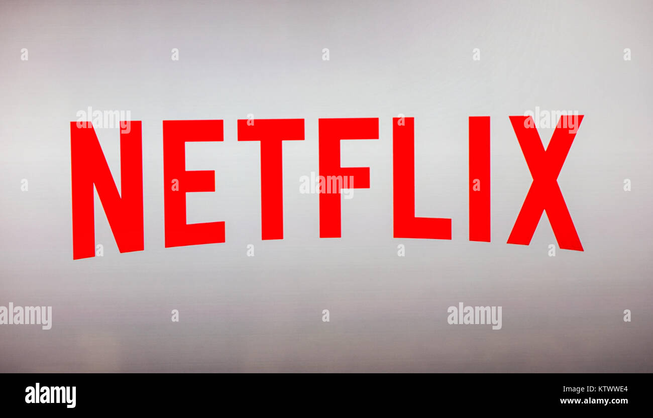 Netflix logo laptop High Resolution Stock Photography and Images - Alamy