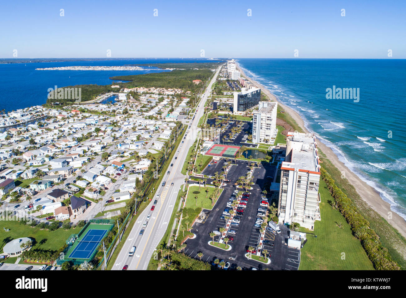 Modular housing hi-res stock photography and images - Alamy