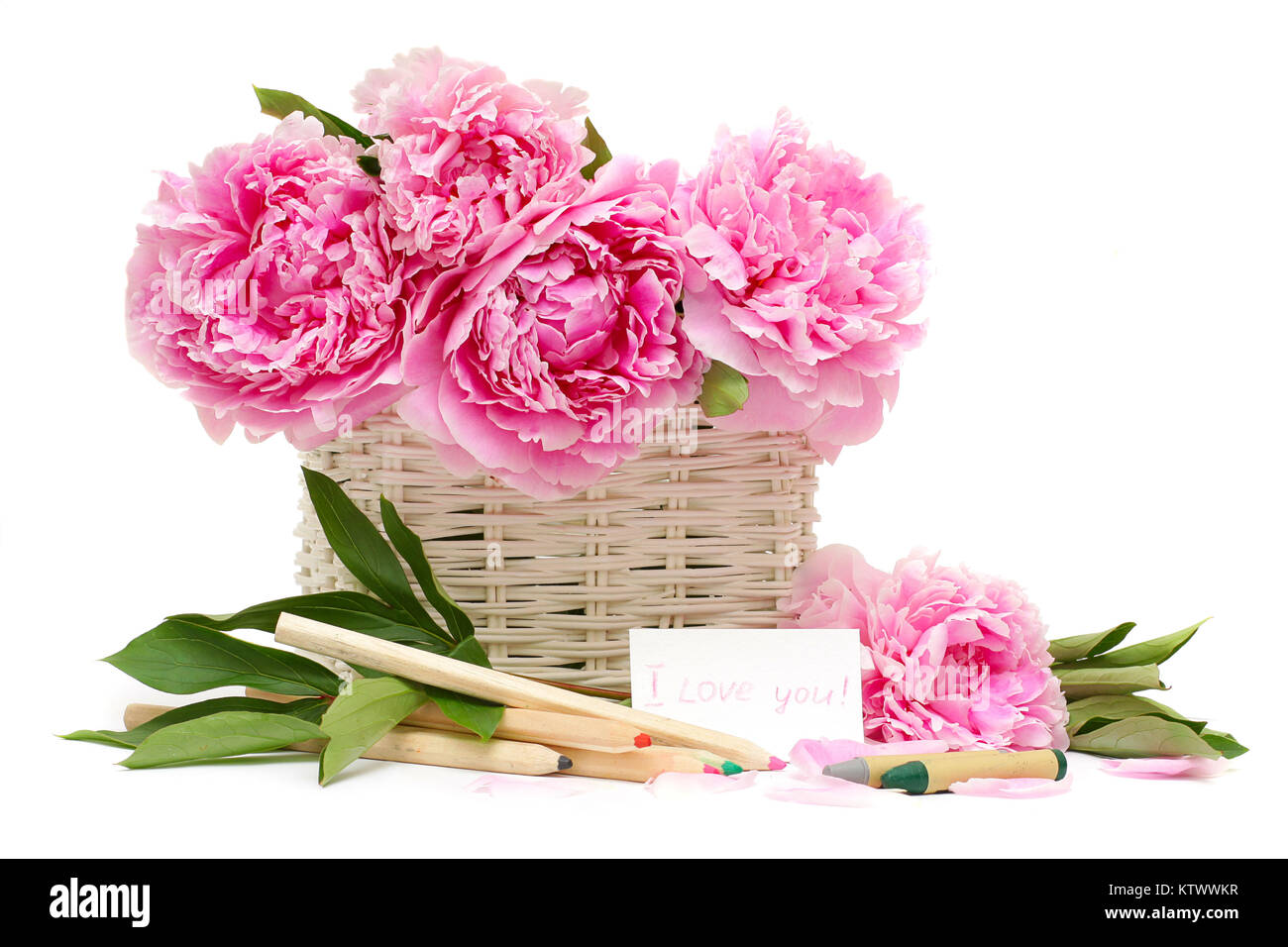 Gift. Bouquet of flowers and a note with a declaration of love isolated ...