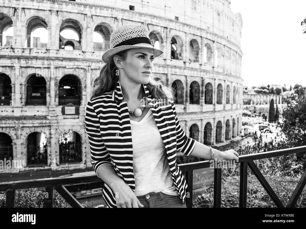 Woman in front of colosseum rome hi-res stock photography and images ...