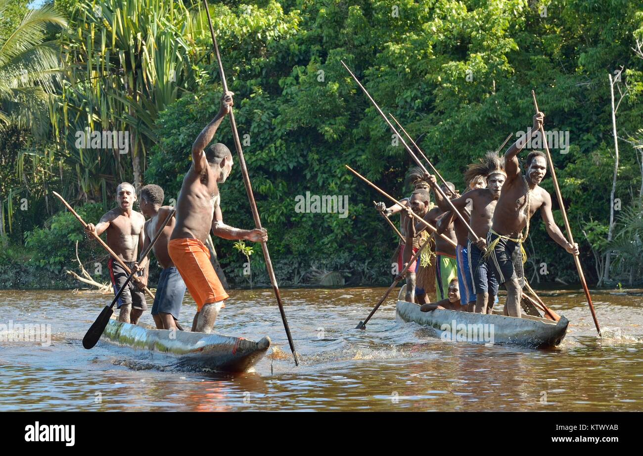 Wooden piragua hi-res stock photography and images - Alamy