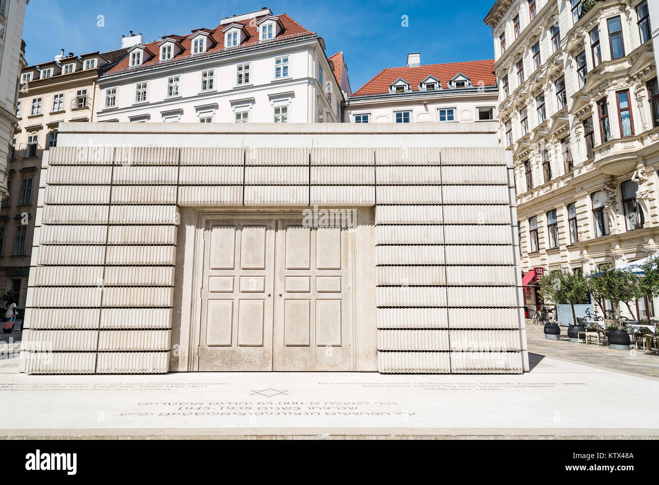 Judenplatz Holocaust Memorial in historical city center of Vienna Stock ...