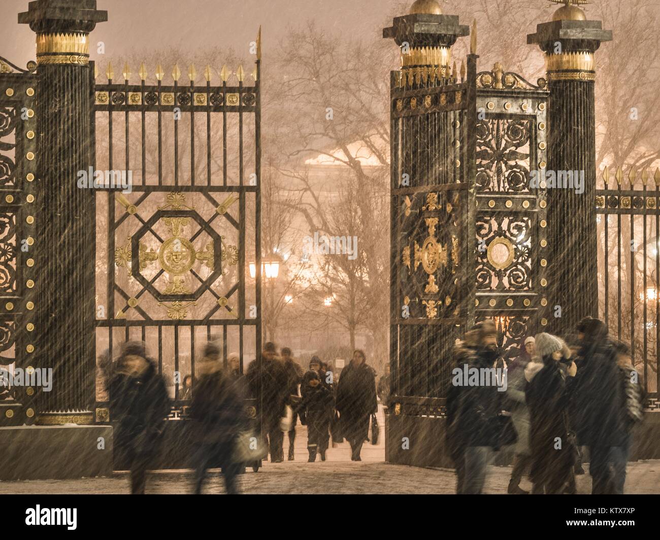 Russia, Moscow. The Alexander Garden central gate in winter Stock Photo ...