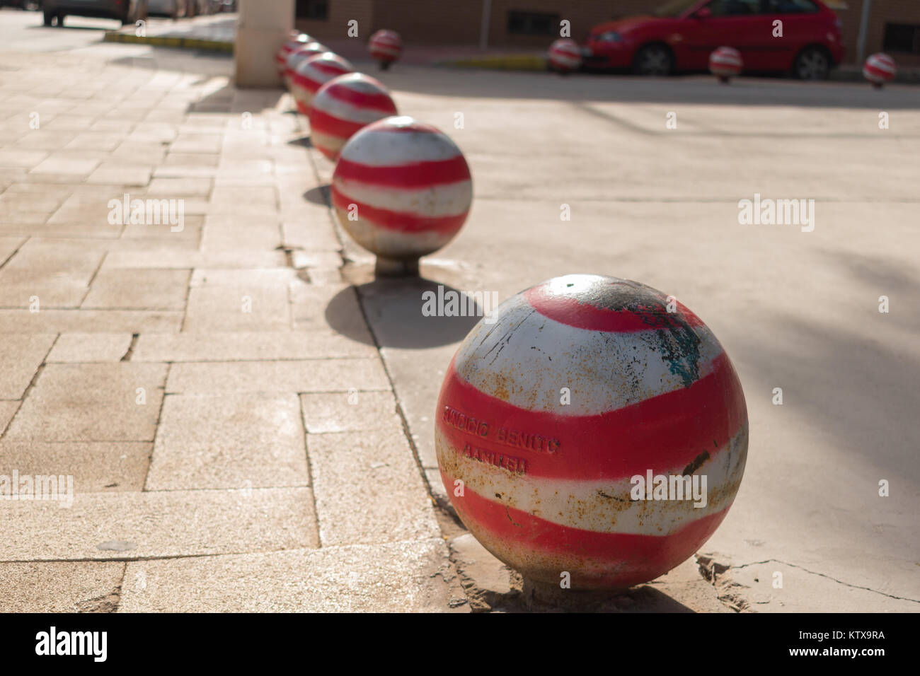 Bollards sidewalk bollard hi-res stock photography and images - Alamy