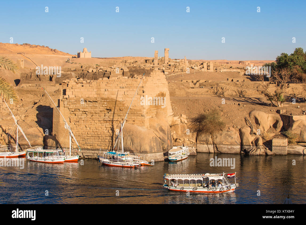 Elephantine ruins hi-res stock photography and images - Alamy