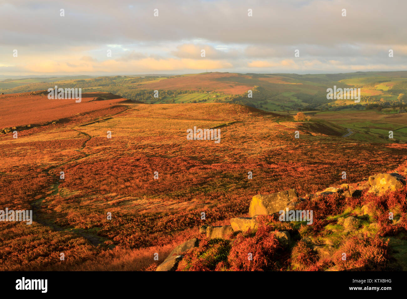 Hathersage Moor from Higger Tor, sunrise in autumn, Peak District ...
