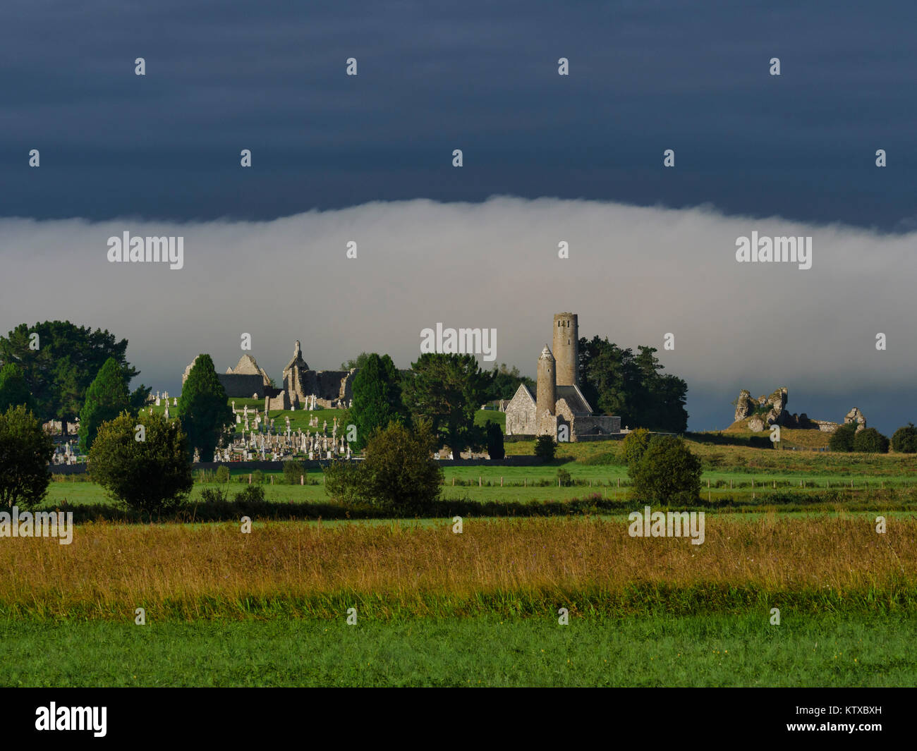 Clonmacnoise, County Offaly, Leinster, Republic of Ireland, Europe ...