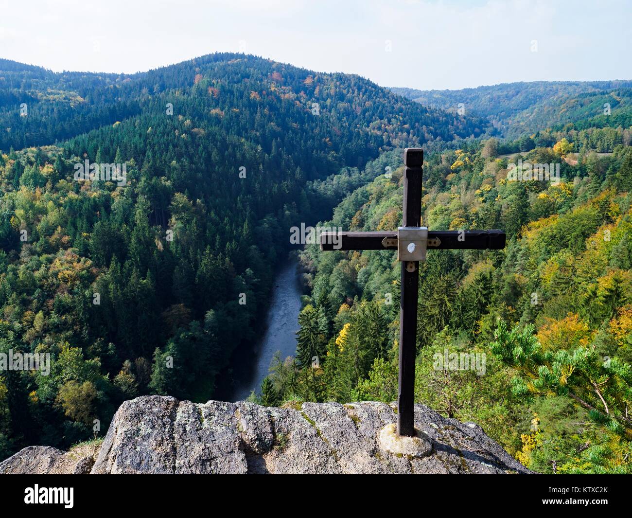 Rock cross hi-res stock photography and images - Alamy