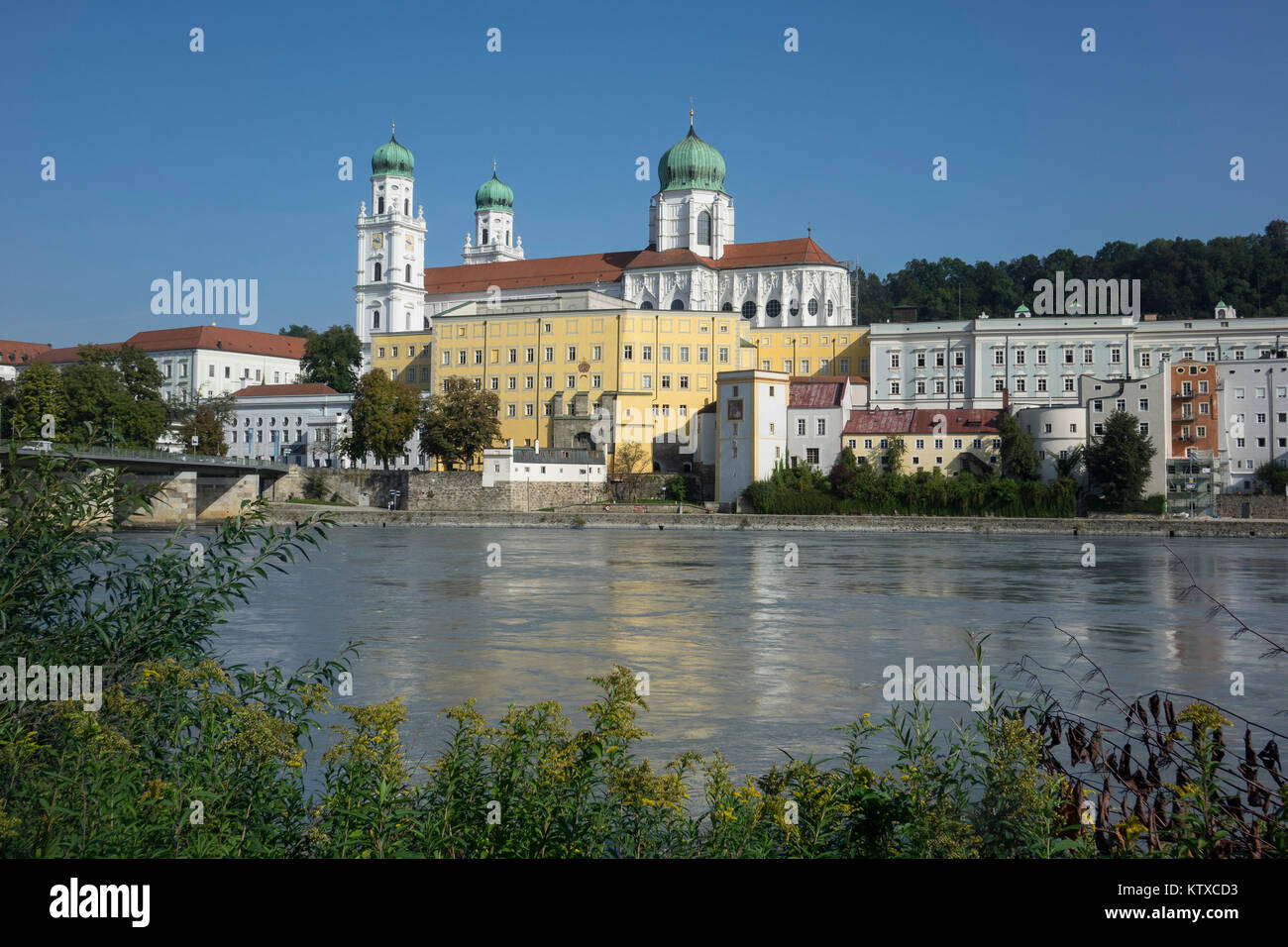 Passau cathedral place hi-res stock photography and images - Alamy