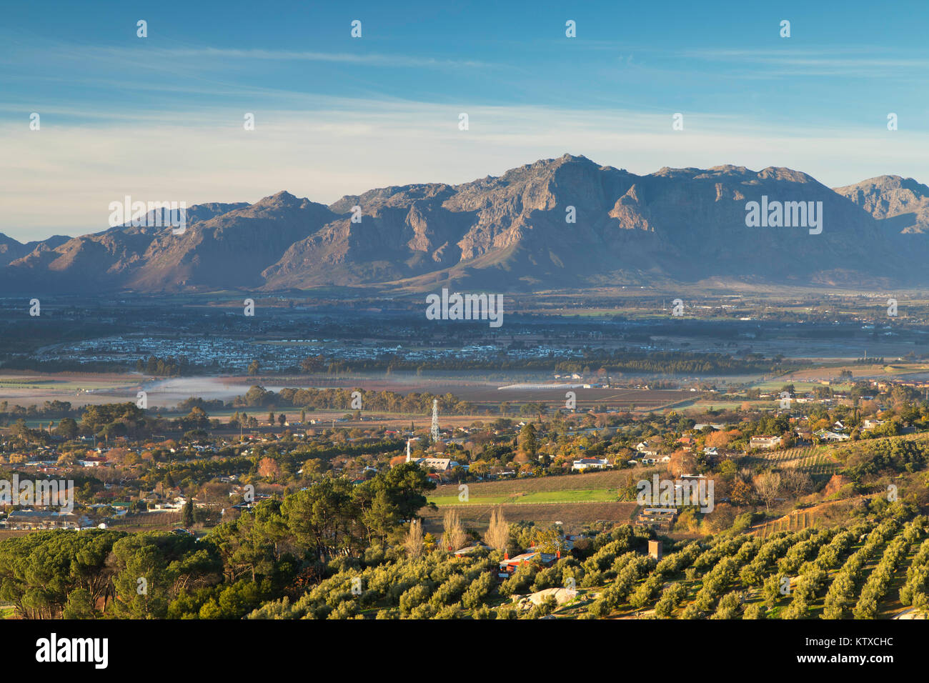 Paarl Valley at sunrise, Paarl, Western Cape, South Africa, Africa ...