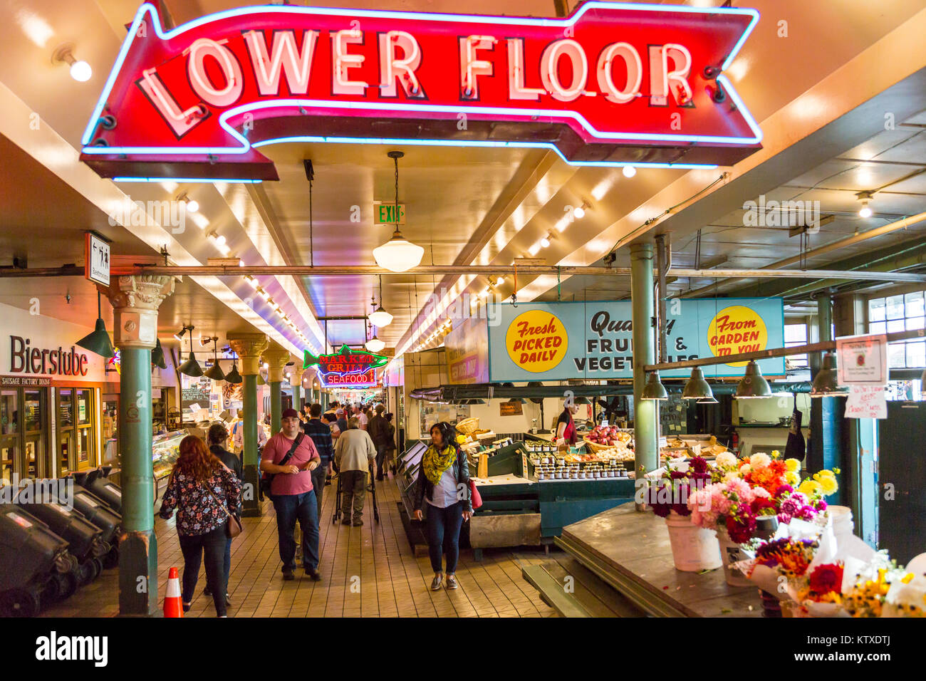 Neon lights and stalls in Farmers Market, Pike Place Market, Belltown ...