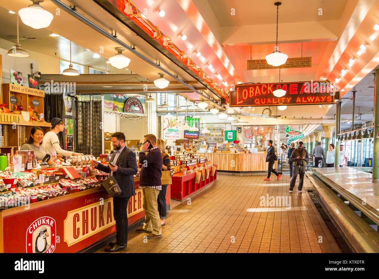 Neon lights and stalls in Farmers Market, Pike Place Market, Belltown ...