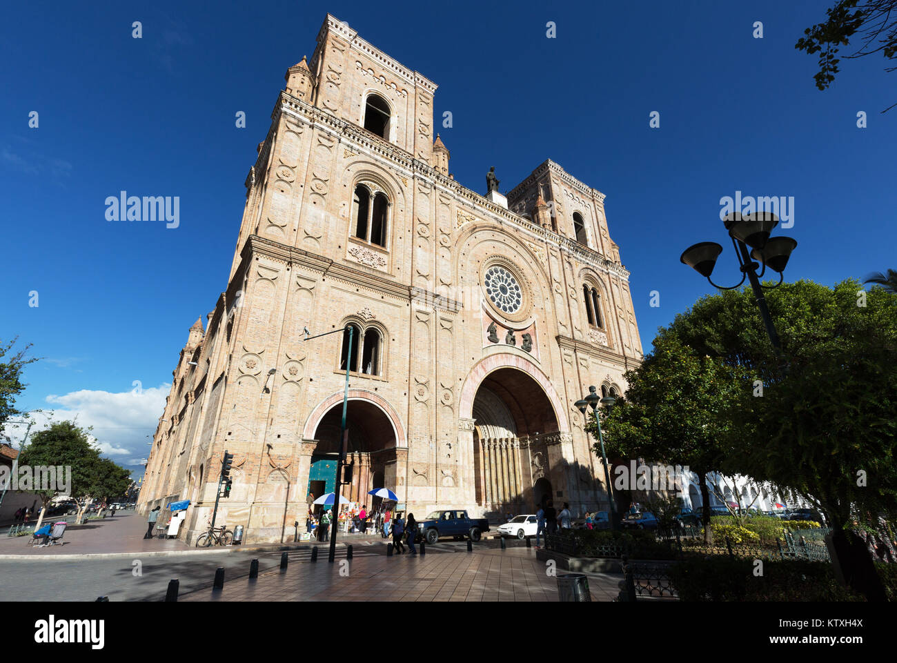 Cuenca Ecuador - Cuenca Cathedral ( Cathedral of the Immaculate ...
