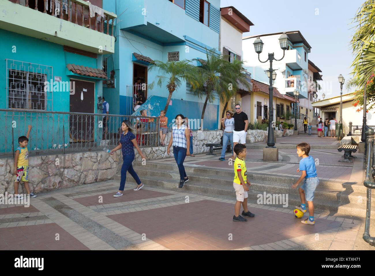 Children playing in the street hi-res stock photography and images - Alamy