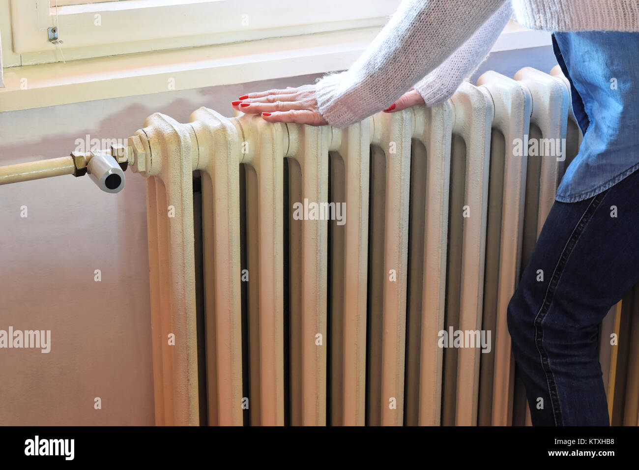 Central heating system - iron radiator Stock Photo - Alamy