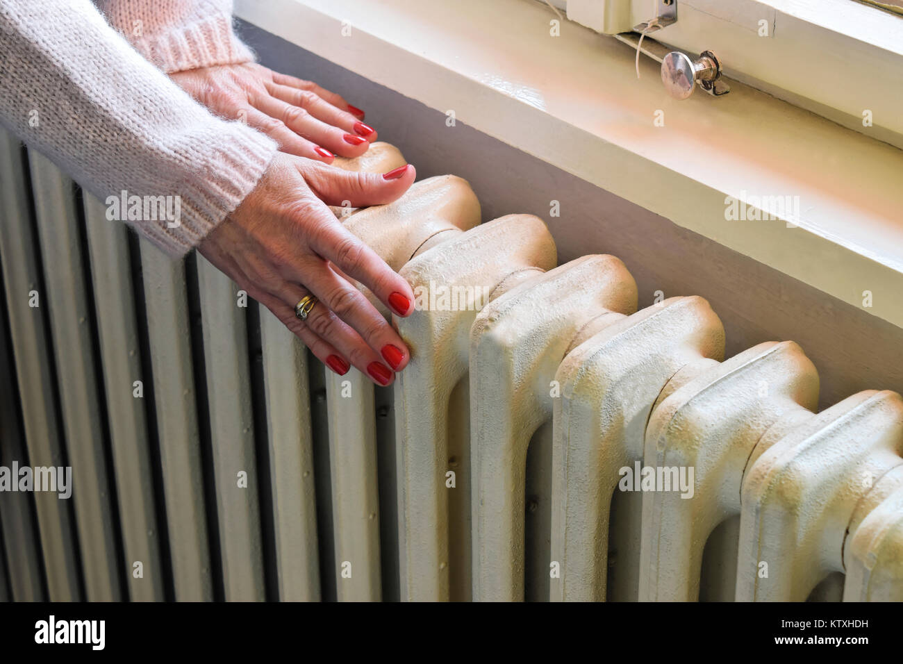 Central heating system - iron radiator Stock Photo - Alamy