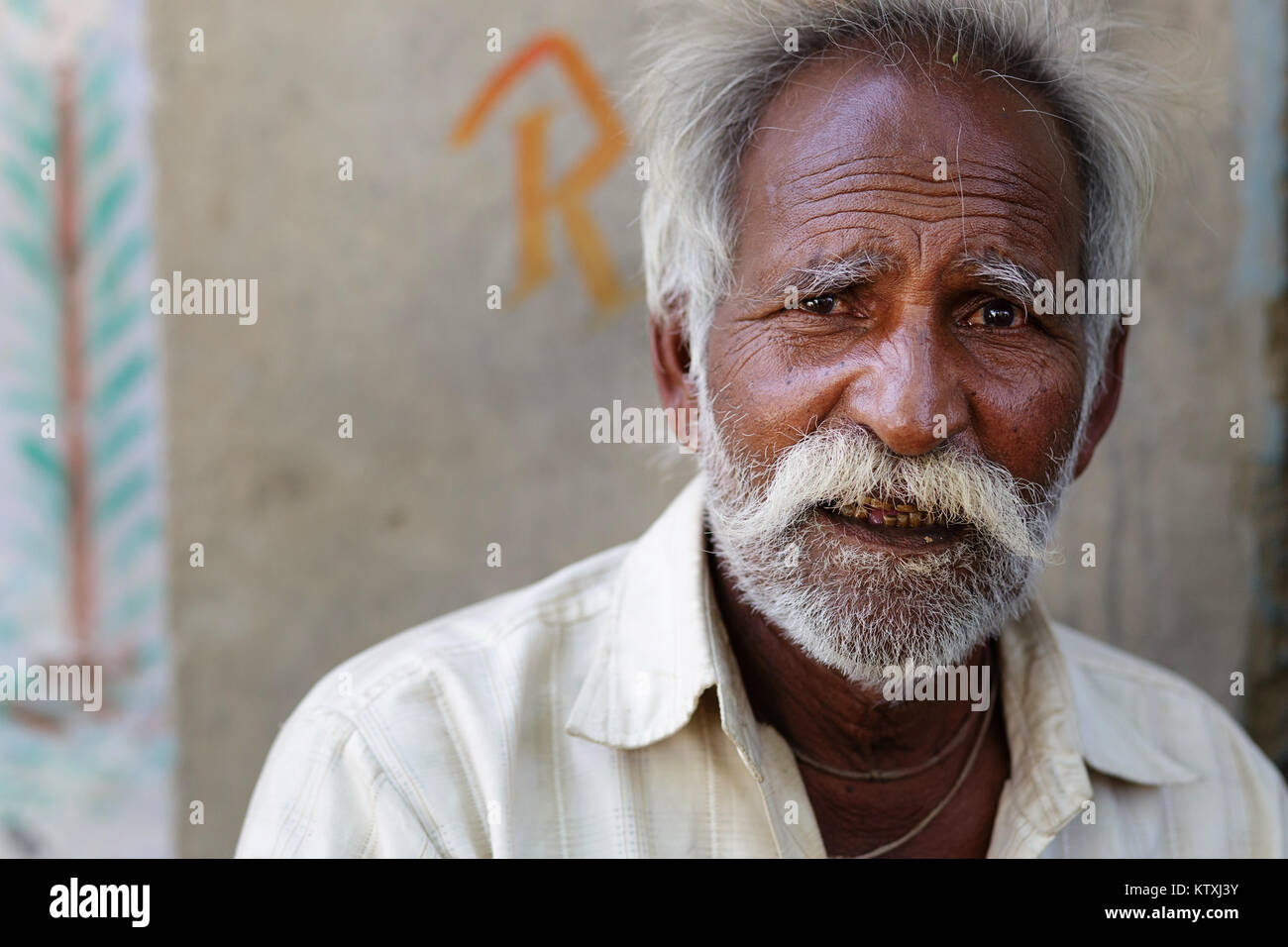 Indian traditional outfit hi-res stock photography and images - Alamy