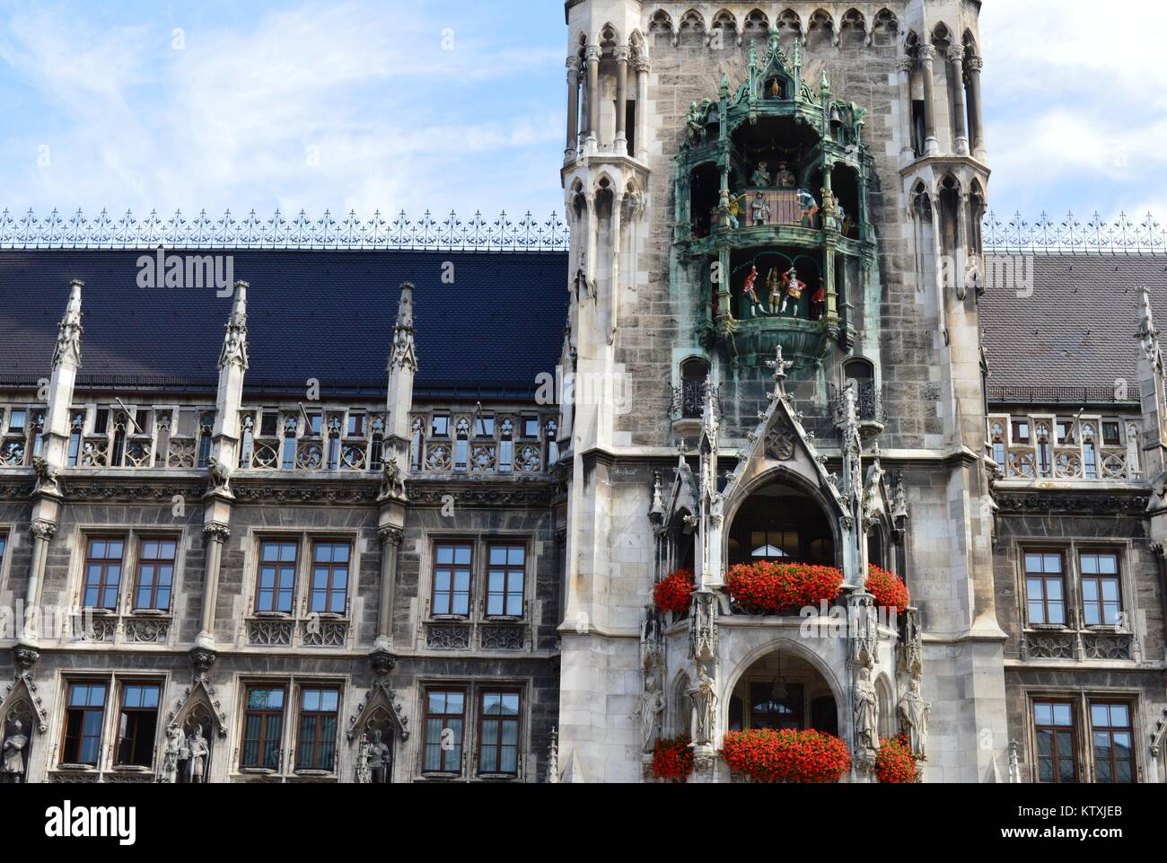 Dome and clock hi-res stock photography and images - Alamy