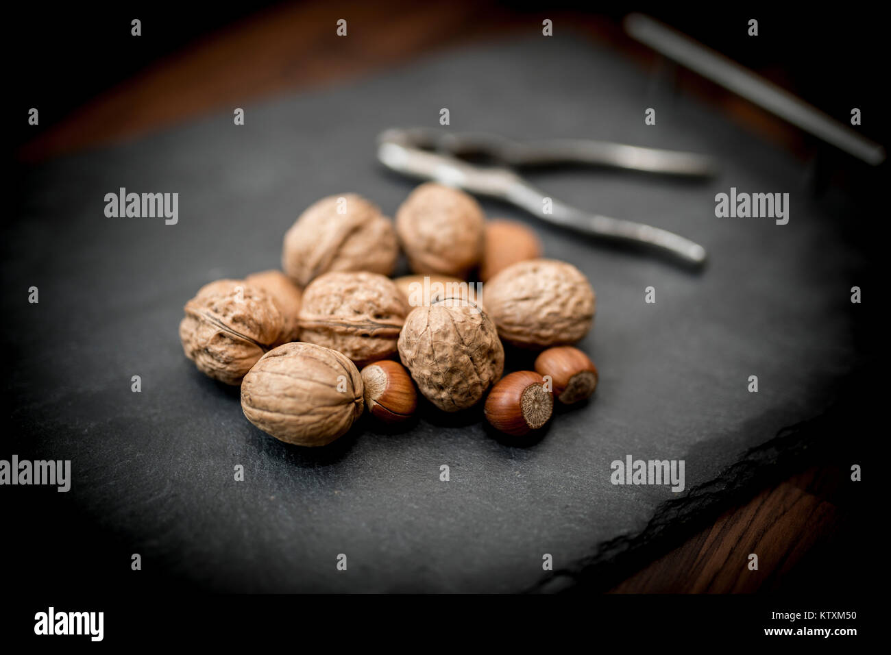 Pecan nuts in shells hi-res stock photography and images - Alamy