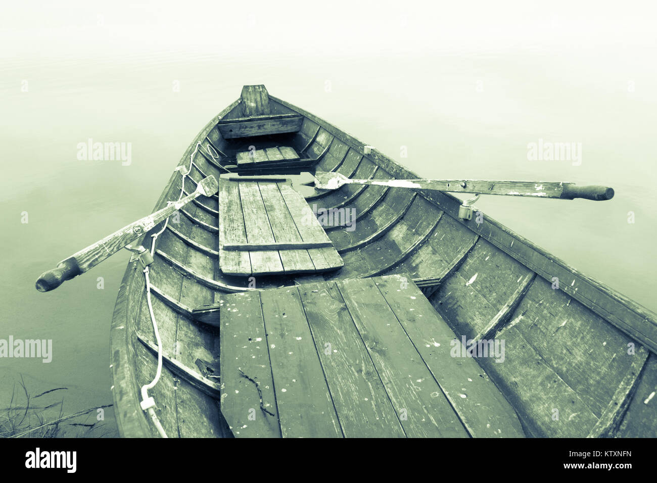 Old wooden rowing boat Stock Photo - Alamy