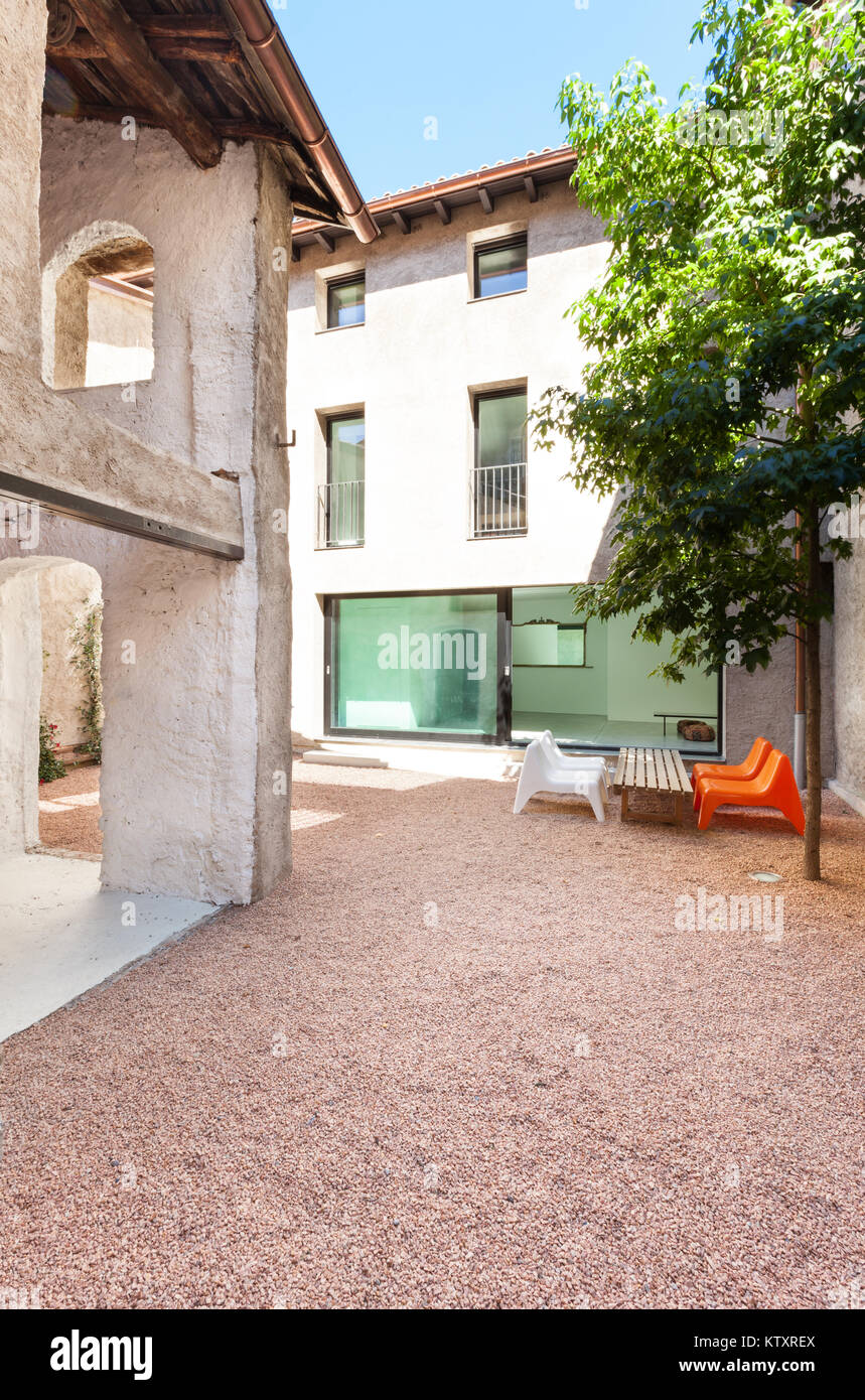 Beautiful modern house, view from the patio Stock Photo - Alamy