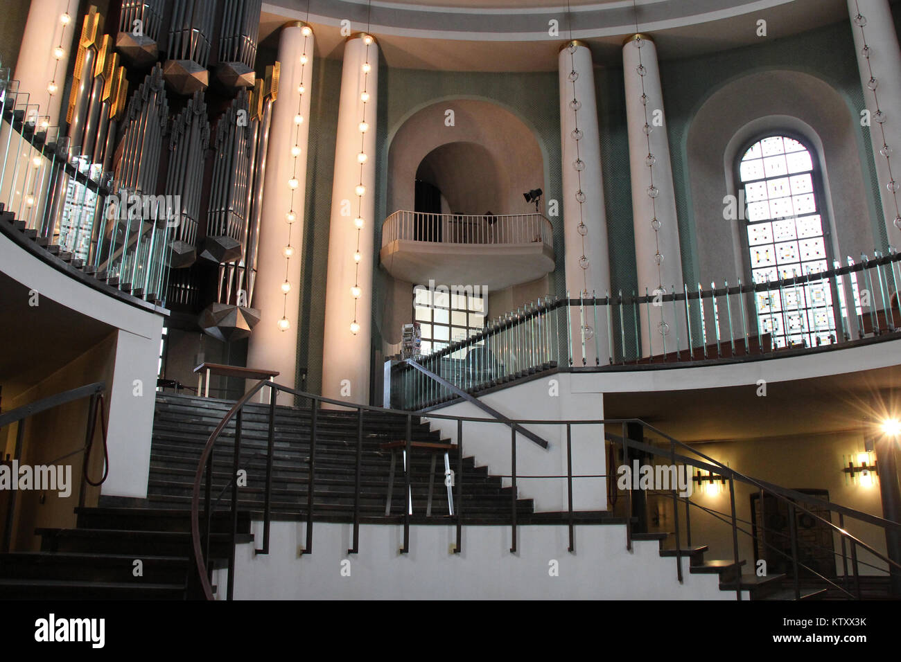 A church (St. Hedwigs-Kathedrale) in Berlin (Germany Stock Photo - Alamy