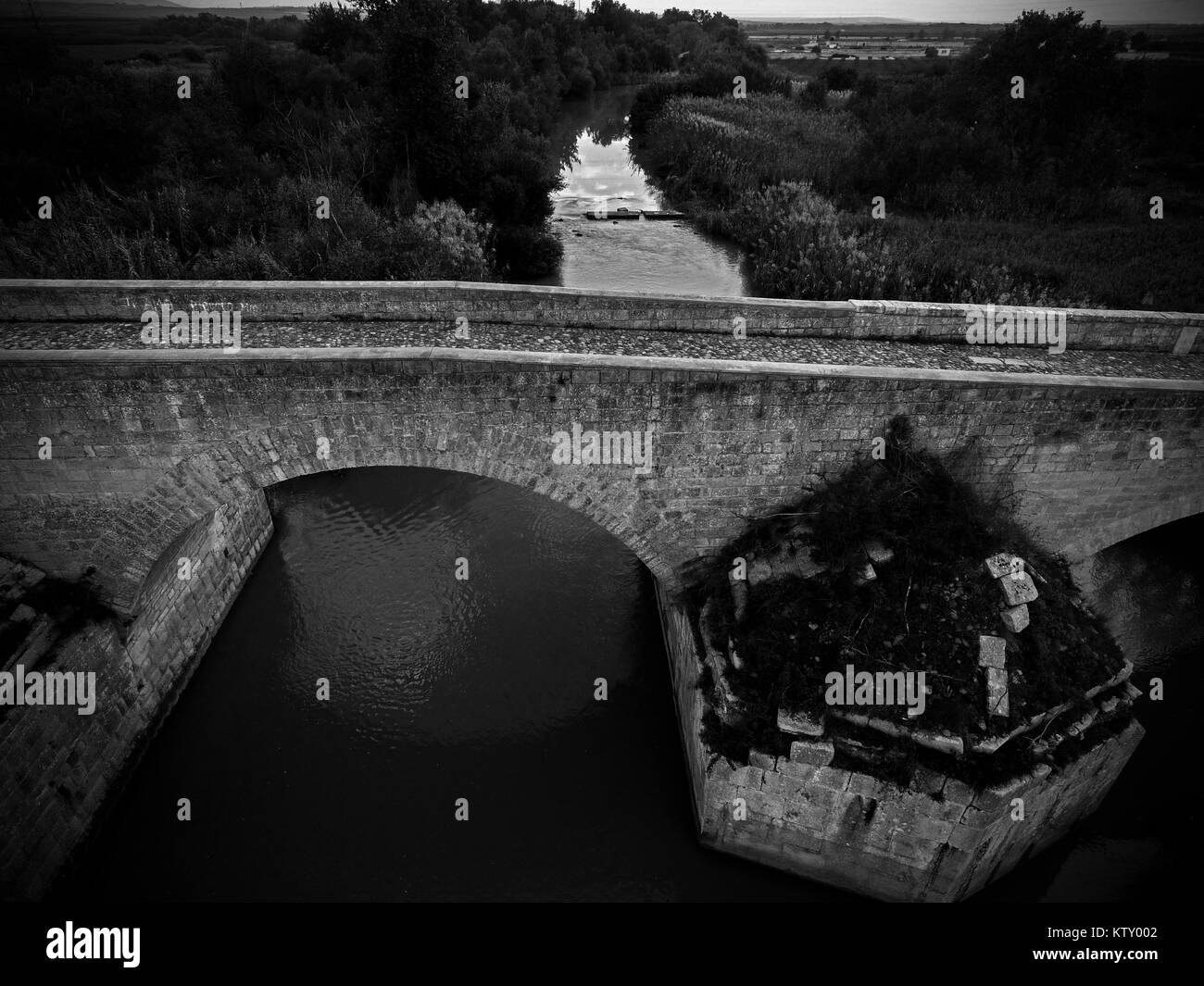Roman bridge across the Ofanto river, Canosa di Puglia, Italy Stock ...