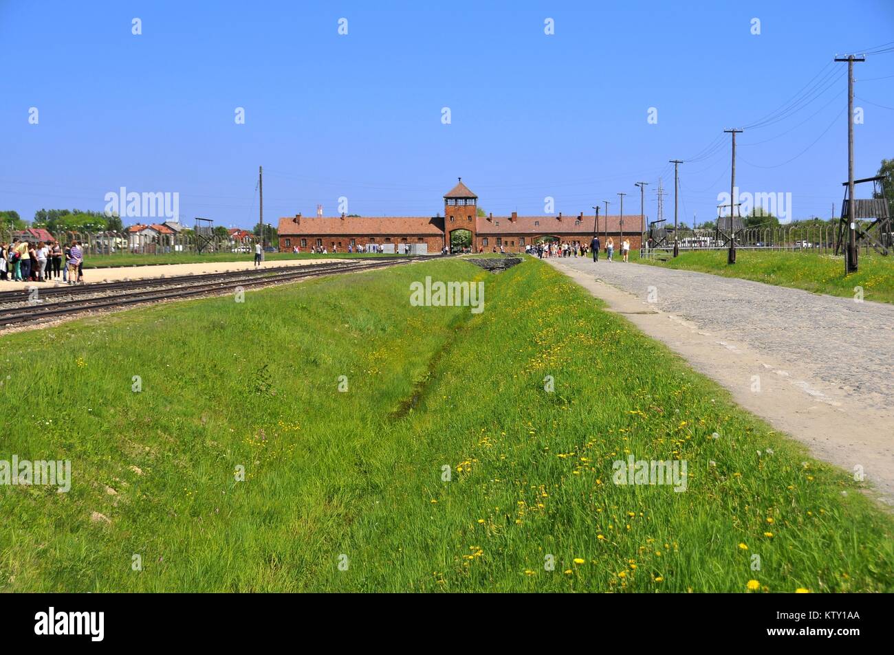 The main entrance to Auschwitz-Birkenau concentration camp, Brzezinka ...