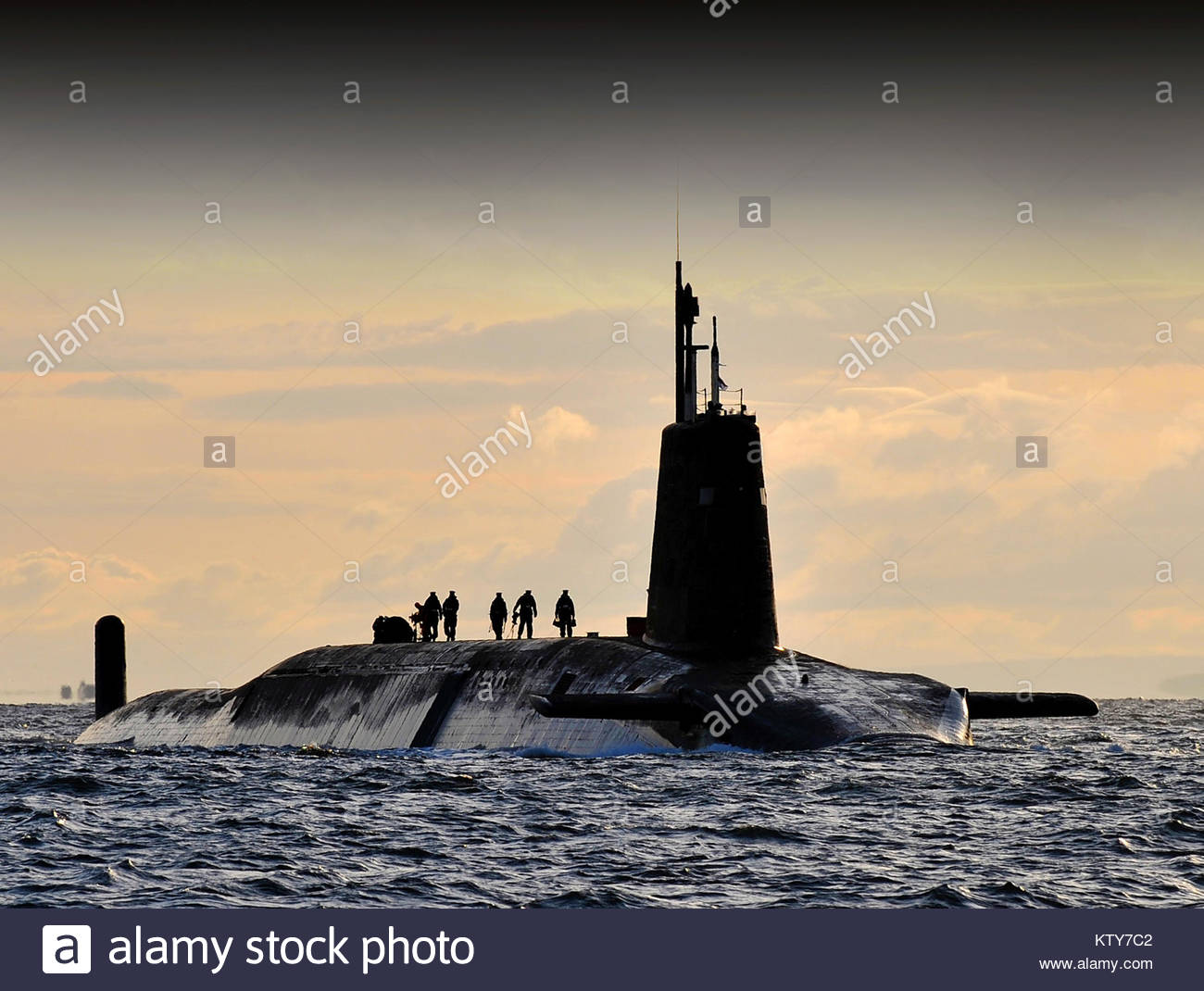 Hms Vanguard Submarine Stock Photos & Hms Vanguard Submarine Stock ...