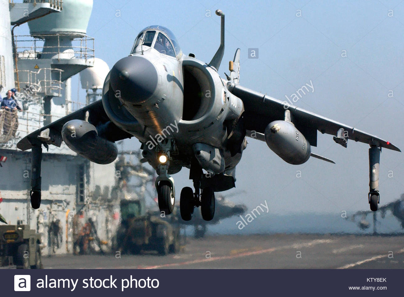 Hms Invincible Stock Photos & Hms Invincible Stock Images - Alamy
