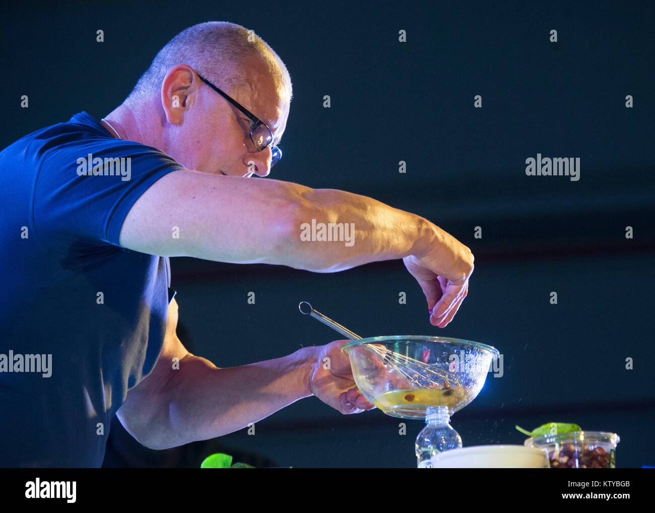 Professional chef Robert Irvine performs a cooking demonstration for U ...