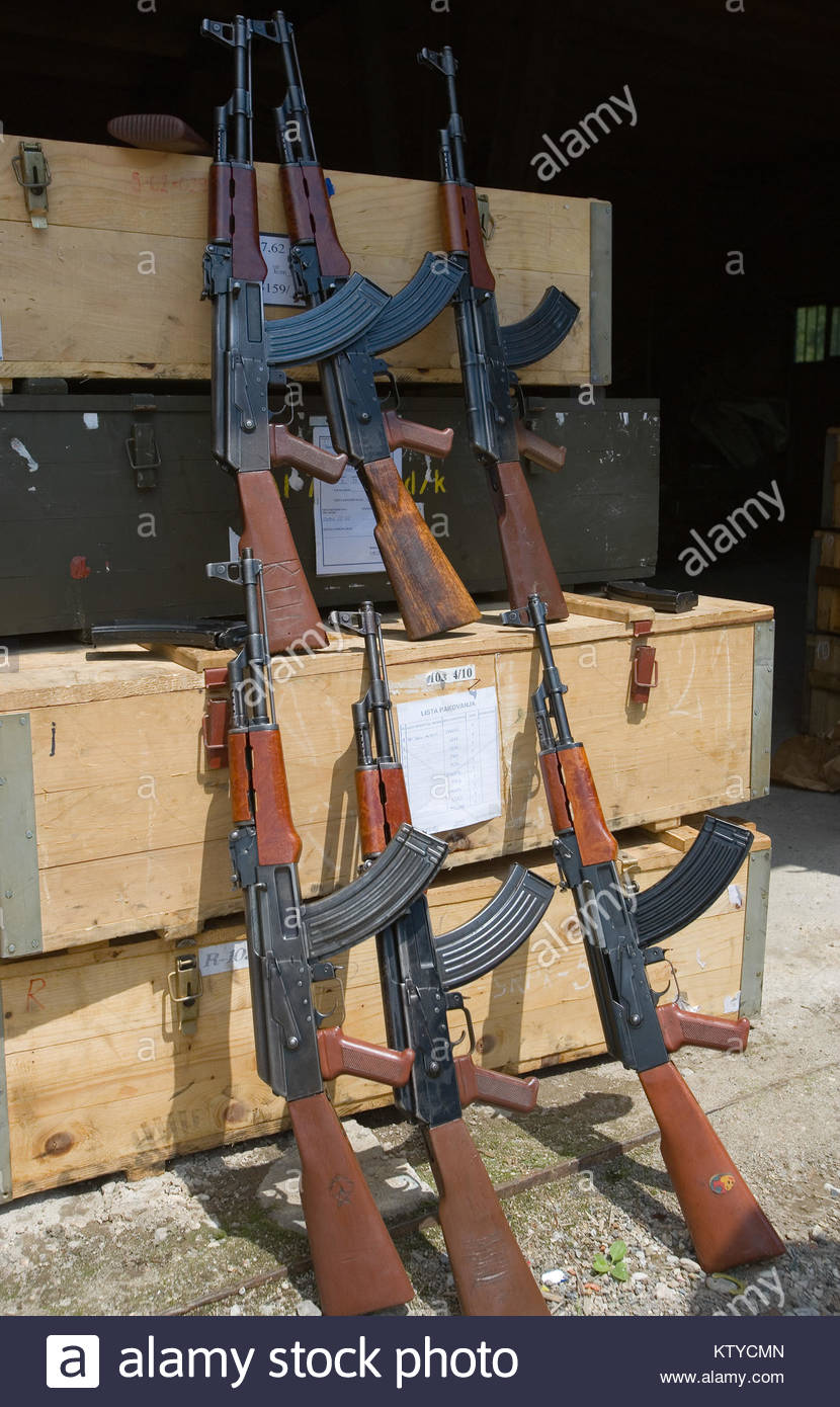 Stacked Rifles Stock Photos & Stacked Rifles Stock Images - Alamy
