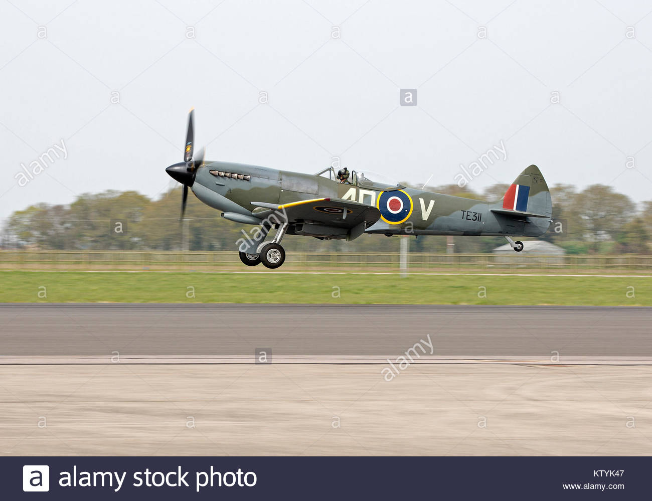 Battle Of Britain Spitfire 1940 Stock Photos & Battle Of Britain ...