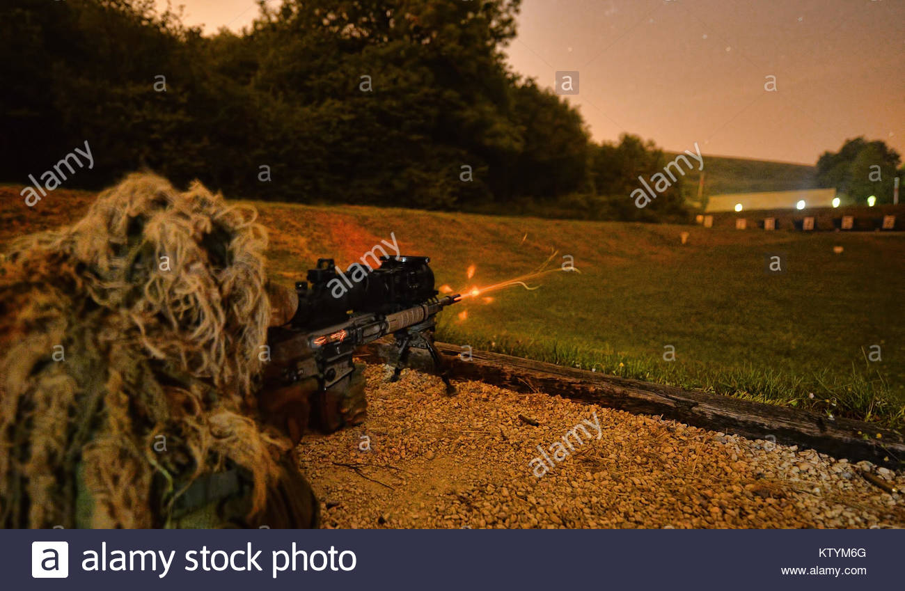 Sniper L115a3 Long Range Rifle Stock Photos & Sniper L115a3 Long Range ...