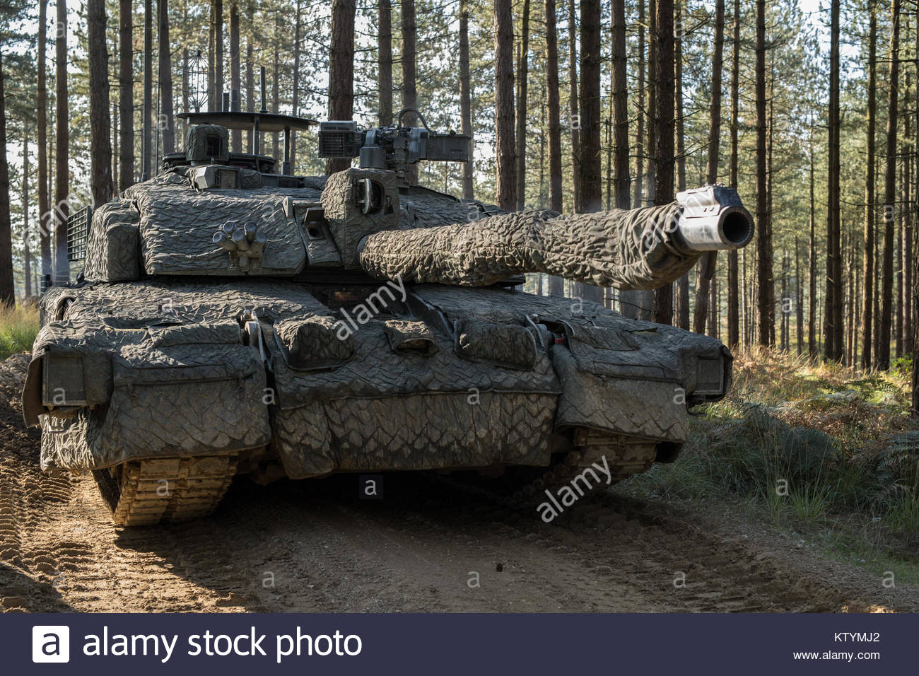 Challenger 2 Megatron Tank Stock Photos & Challenger 2 Megatron Tank ...