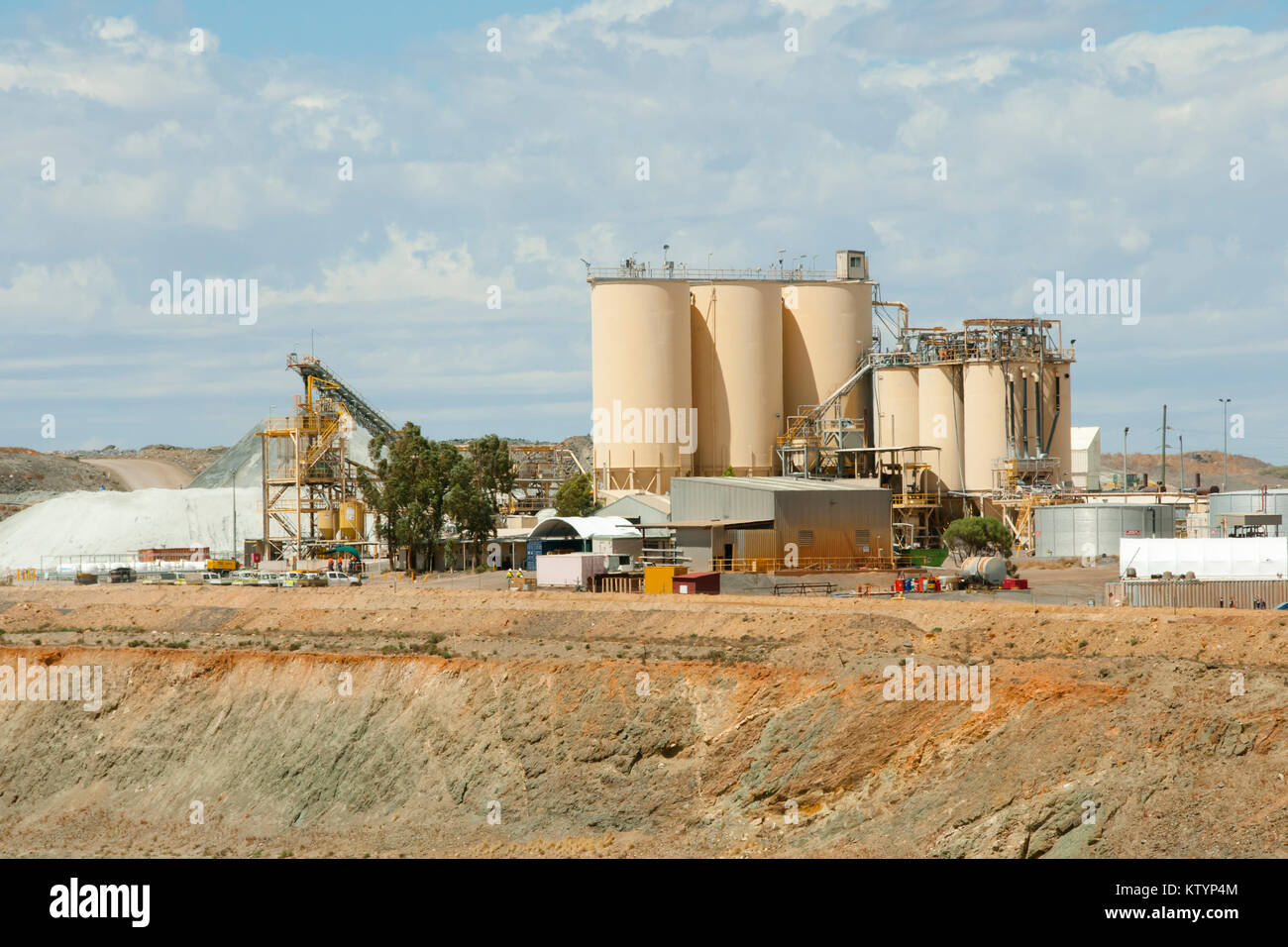 Mining Process Plant Stock Photo - Alamy