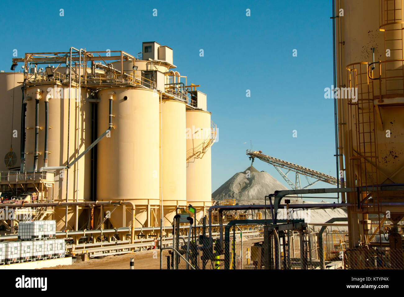Gold mining process plant hi-res stock photography and images - Alamy