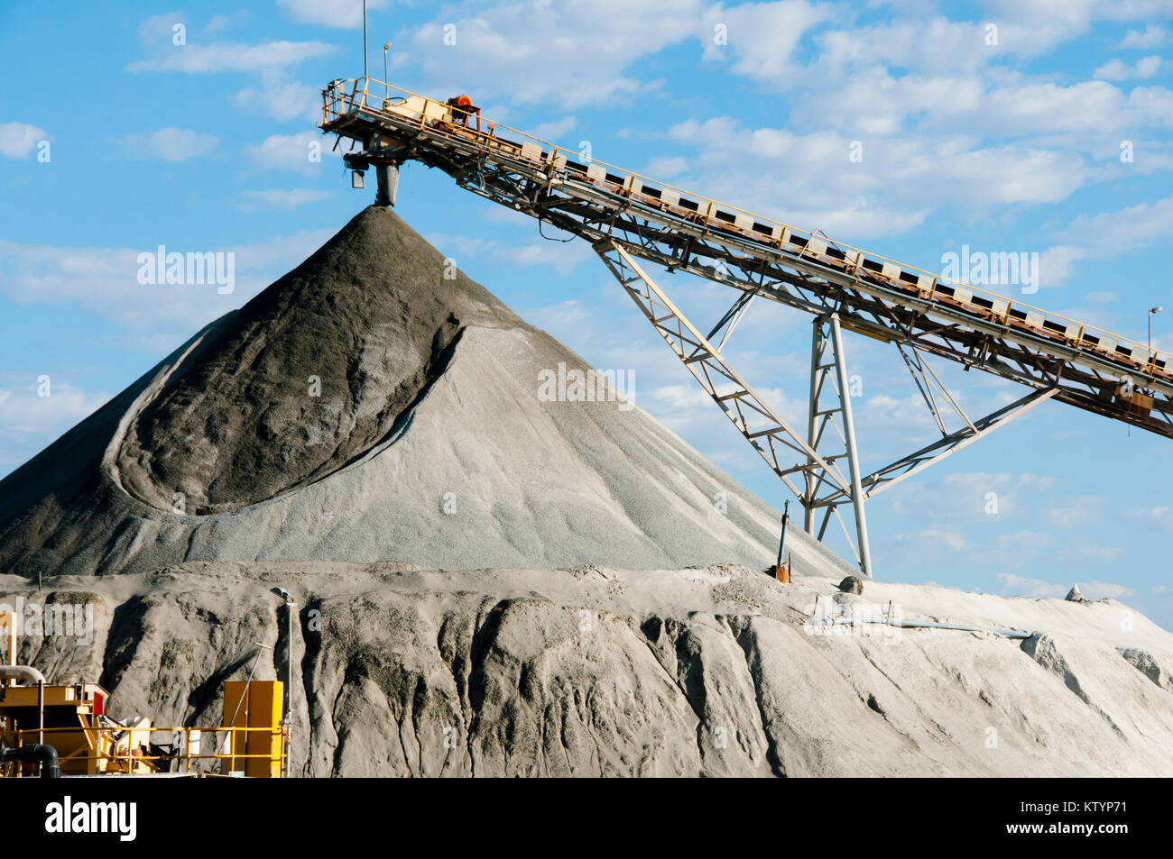 Gold Mining Process Plant Stock Photos & Gold Mining Process Plant ...