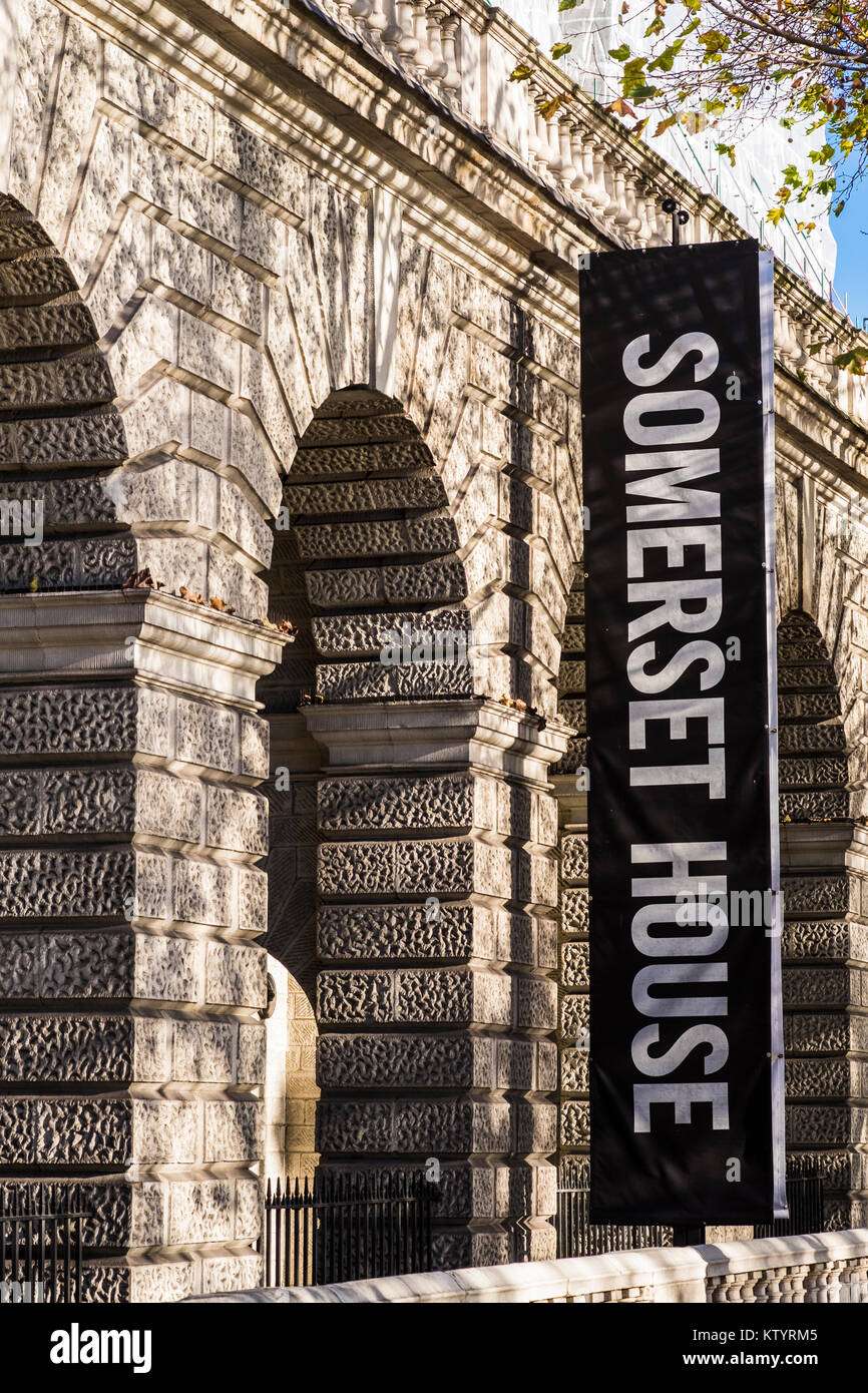 Embankment place london hi-res stock photography and images - Alamy